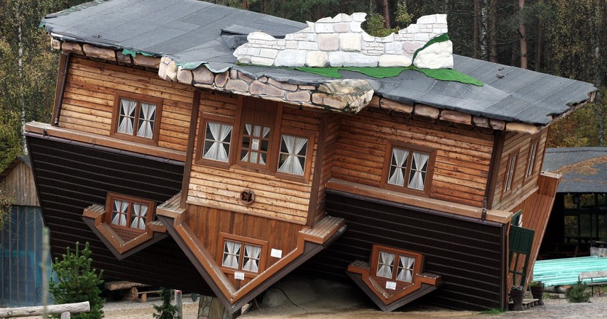 Najdziwniejsze i najciekawsze budynki w Polsce