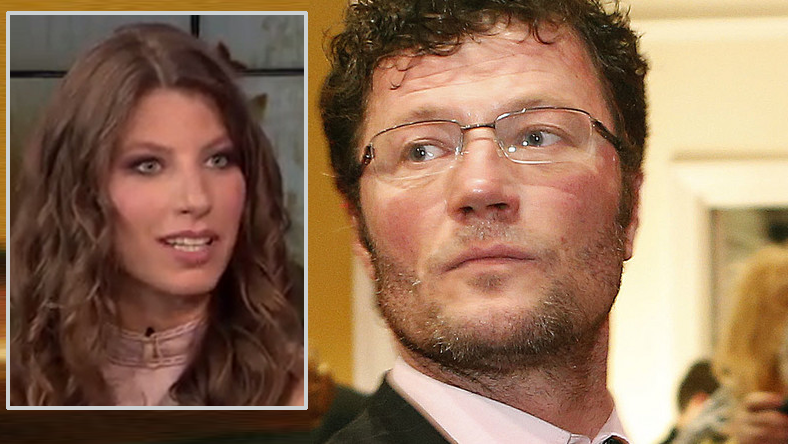 Arcára fagyott a mosoly Stohl Lucának. Hogy éppen az apja tegyen ilyet ... Arcára fagyott a mosoly Stohl Lucának. Hogy éppen az apja tegyen ilyet ...