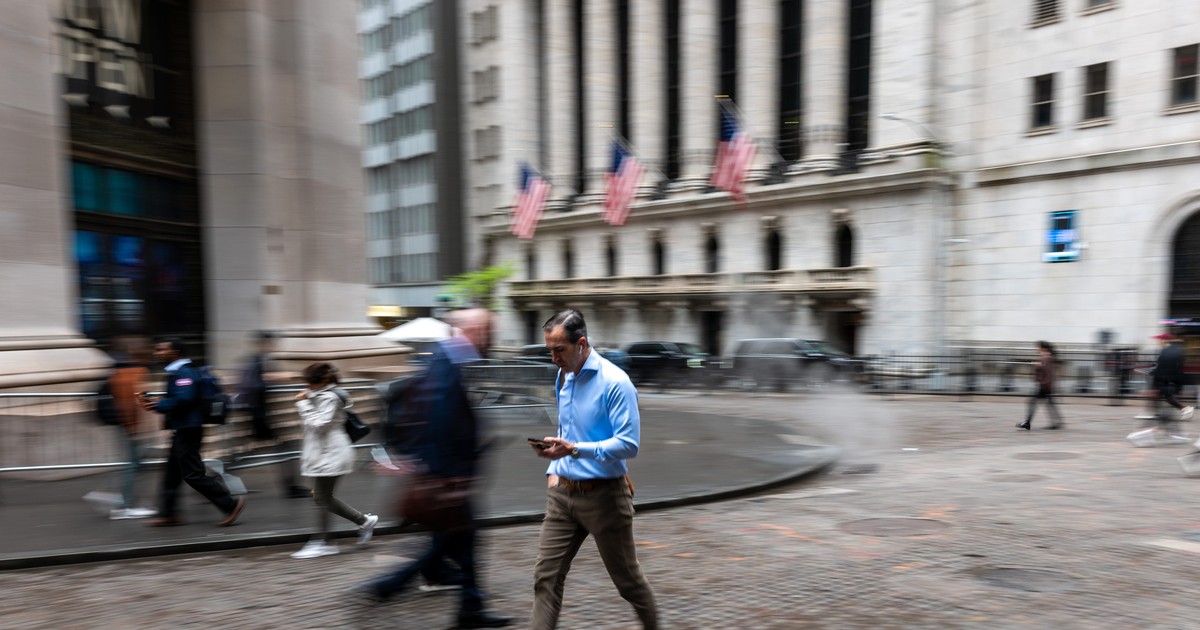 Private credit funds faced a $20 billion redemption rush. Here are 3 ...