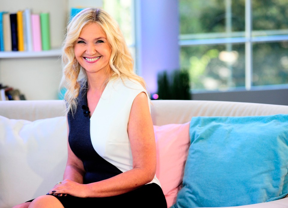 Anna Kalata w czarno-białej sukience wygląda świetnie - Kobieta