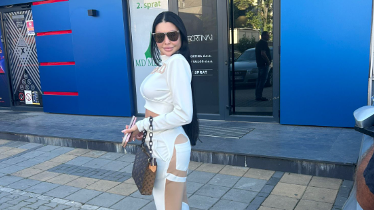 Maja Marinković pokazala novi izgled, ovako izgleda njena nova zadnjica ...