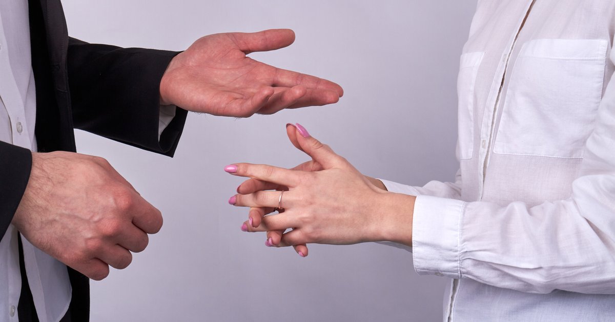 Sekrety mowy ciała. Jak nasze gesty i twarz zdradzają emocje? - Styl życia