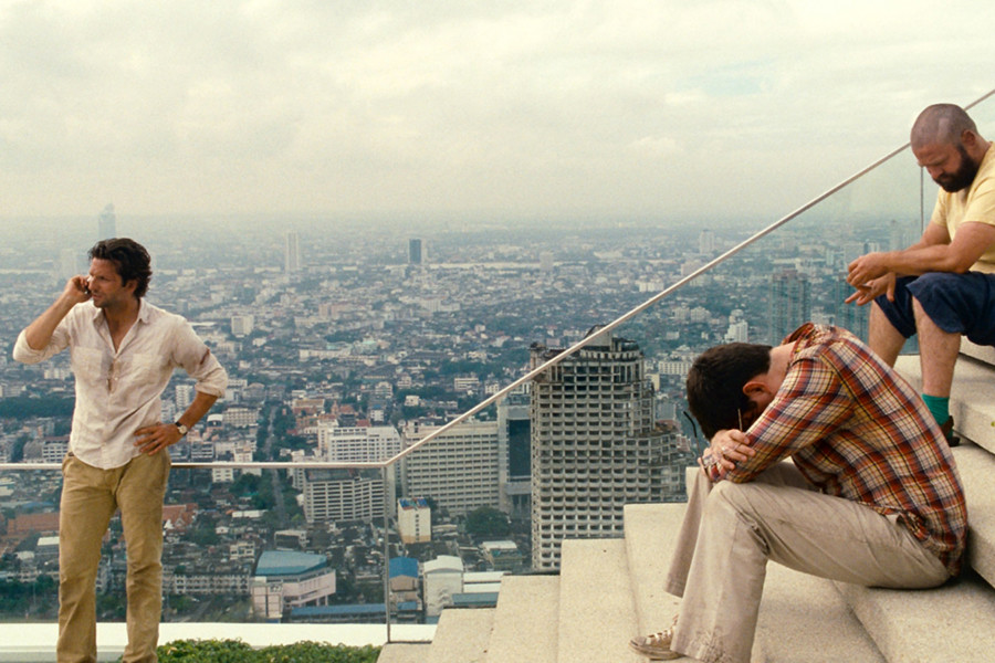 "Kac Vegas w Bangkoku" - film odważnie nieprzyzwoity - Plejada.pl