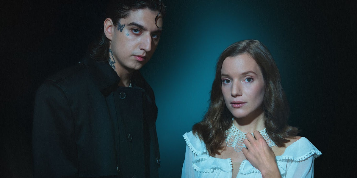 "Wynalazek Filipa Golarza". Sobel i sanah w teledysku do nowego Kleksa ...