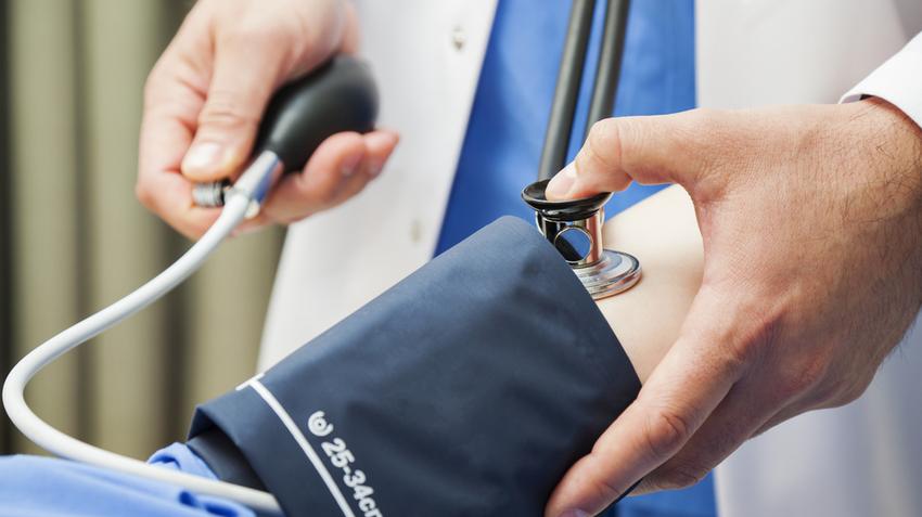 Magas vérnyomás: hány mérés után beszélhetünk róla? Az orvos elmondja ...