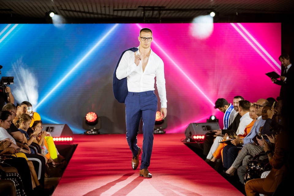 Mistera Supranational 2023. Daniel Tracz ubiega się o tytuł ...