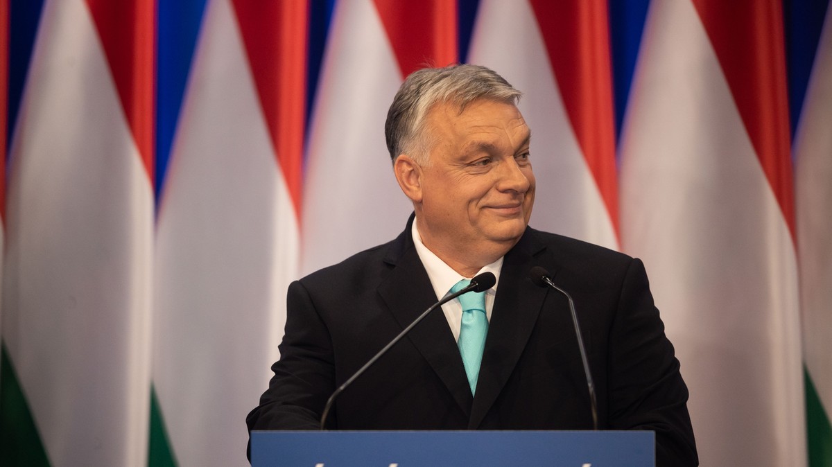 Orbán Viktor a Keresztapa egyik jelenetével reagált Soros György ... Orbán Viktor a Keresztapa egyik jelenetével reagált Soros György ...