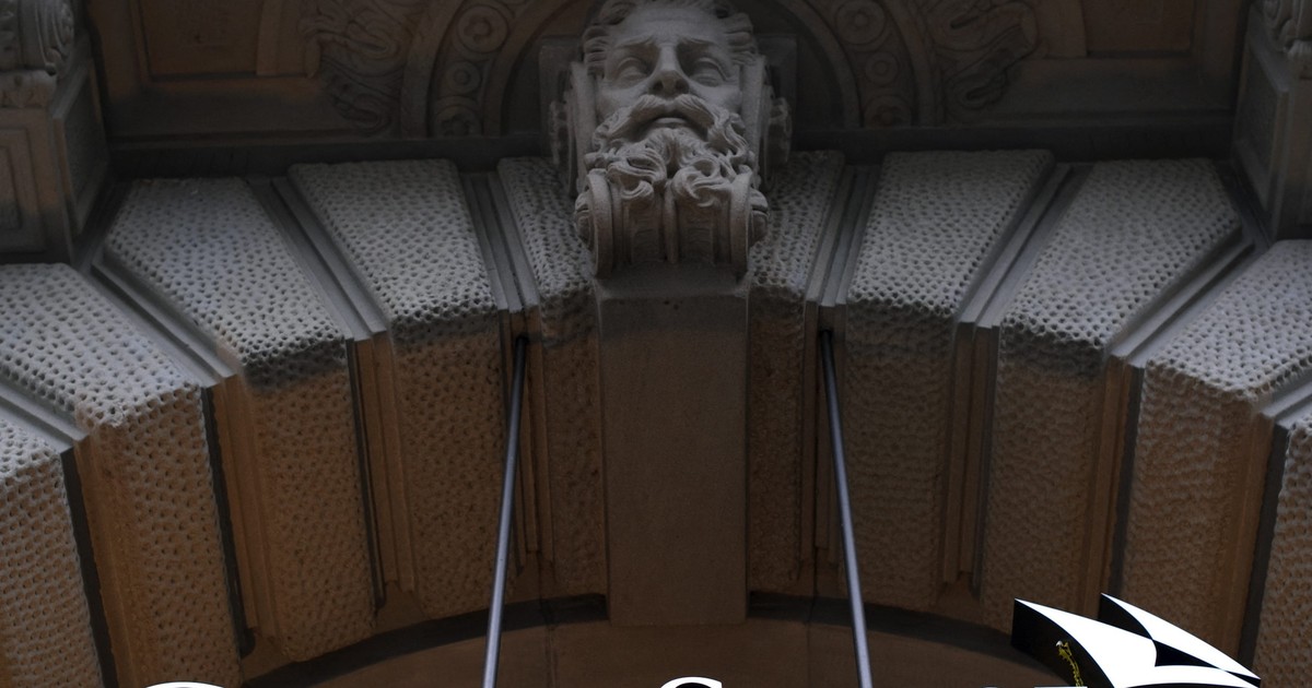 A retro red, blue, and white Credit Suisse ski cap is attracting ...