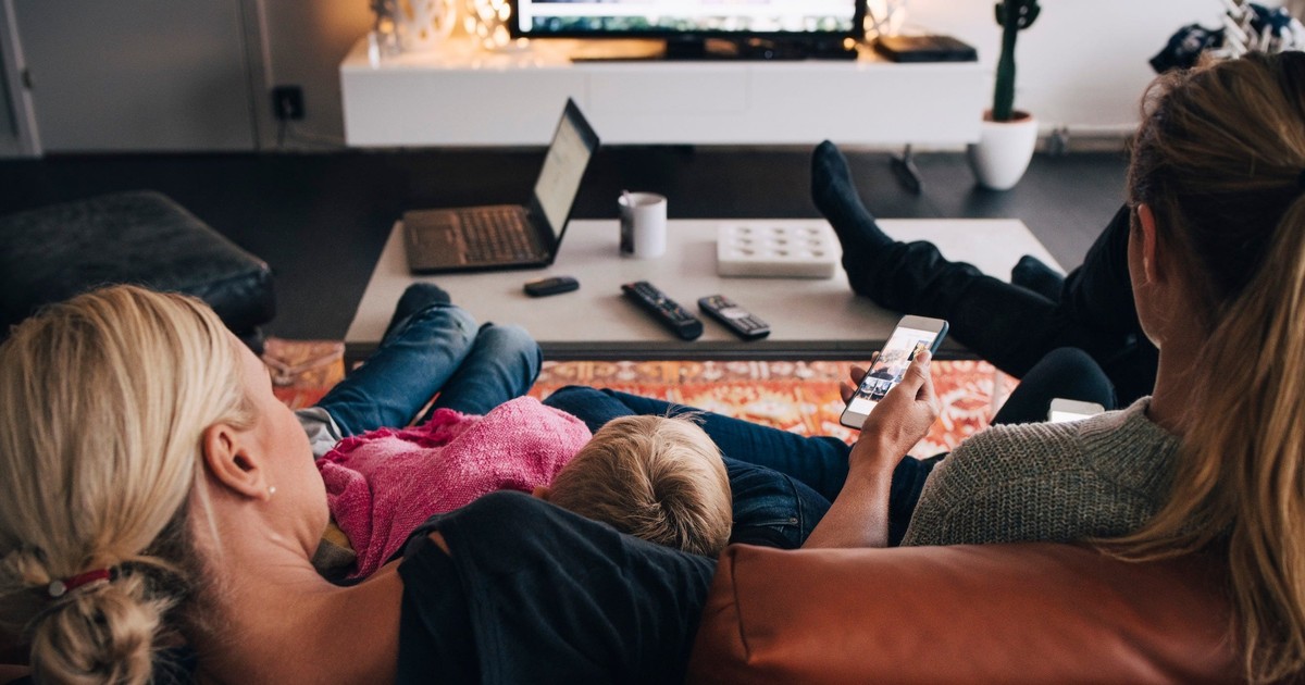 How to turn the Disney Plus autoplay feature and background video ...