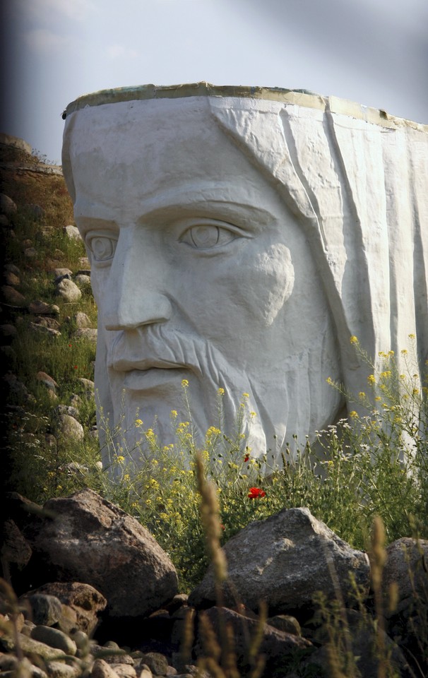 Najwyższy pomnik Jezusa powstaje w Polsce - Wiadomości