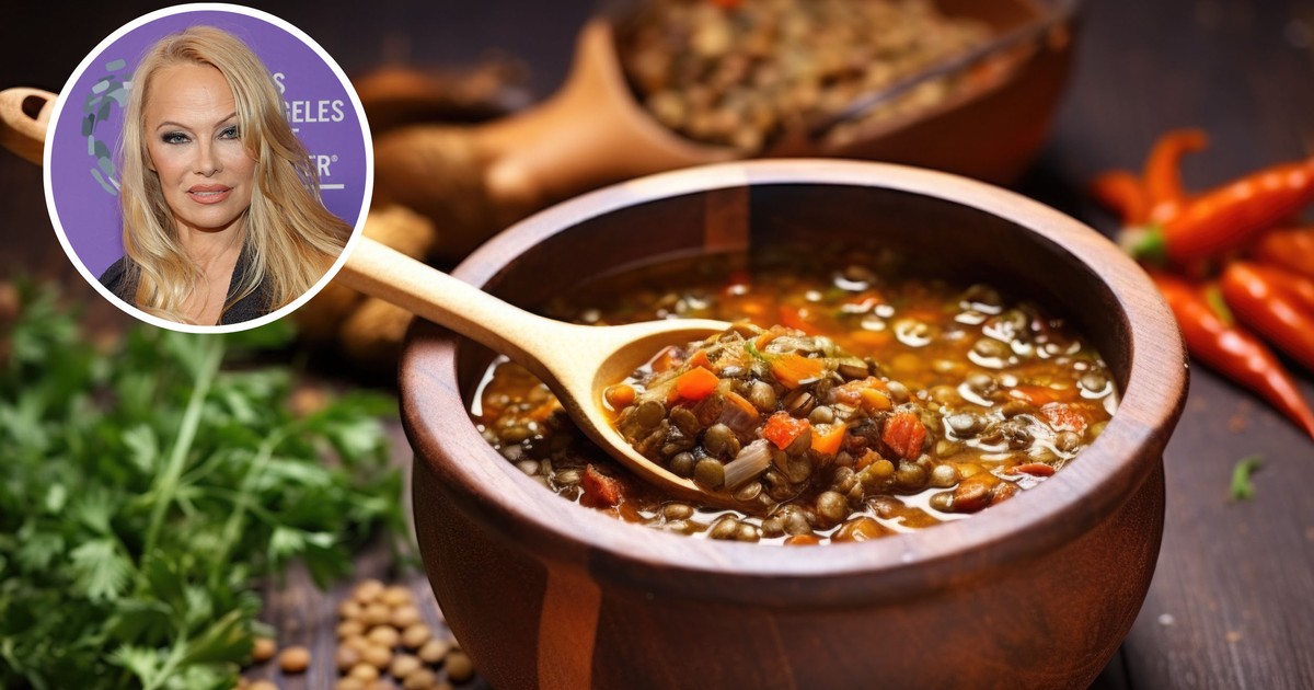 Ta zupa pomaga Pameli Anderson utrzymać wagę. Zawiera bezcenny składnik