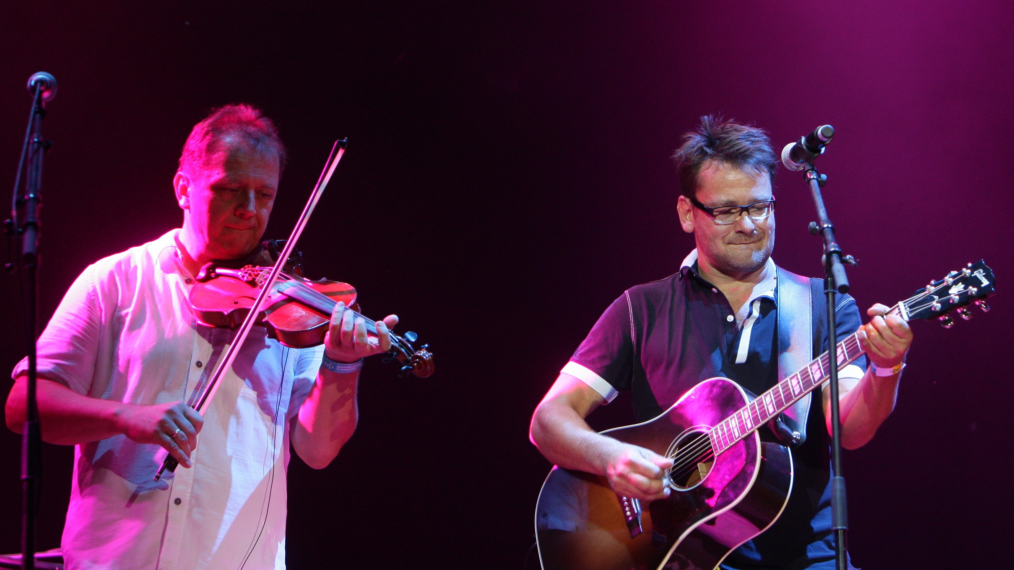 Új Kispál és a Borz album jelent meg 19 év után, amit ingyen ...