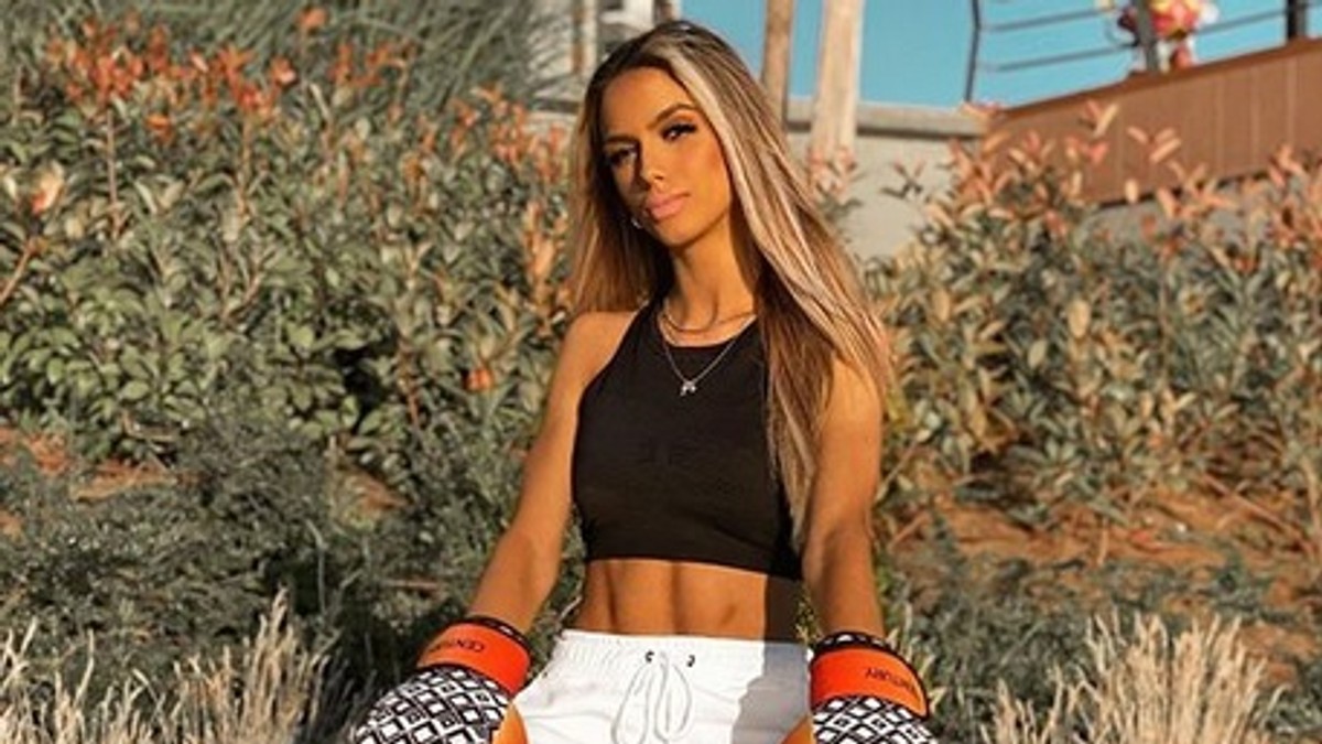 sara anja tkd damnjanovic pljacka kuca instagram pratili brat - Blic