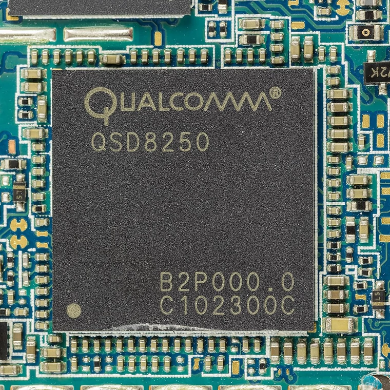 Który procesor w smartfonach będzie lepszy? Qualcomm vs MediaTek ...