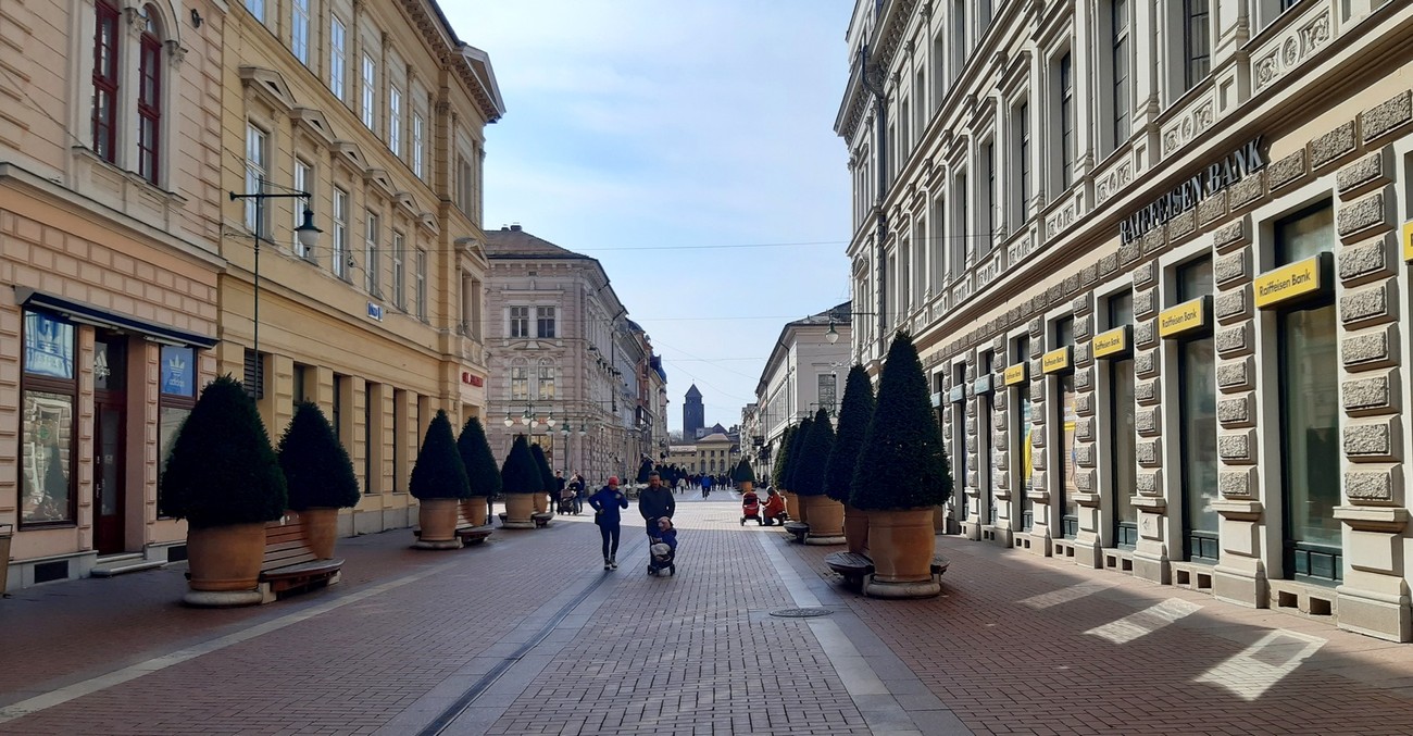 Četvoročlana porodica se počastila za samo 18 evra u Segedinu