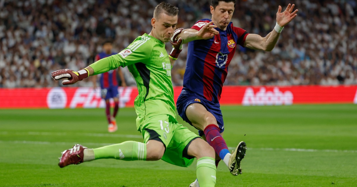 Koniec Lewandowskiego w 64. minucie El Clasico. Pięć goli w meczu Real ... Koniec Lewandowskiego w 64. minucie El Clasico. Pięć goli w meczu Real ...