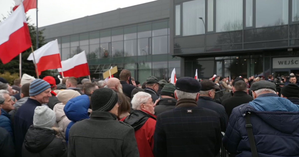 Byliśmy na konwencji Karola Nawrockiego. Oto, co usłyszeliśmy od jego zwolenników - Wiadomości