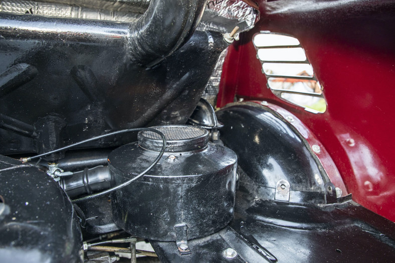 Mikrus MR-300 – samochód, który nie wytrzymał konkurencji z polityką