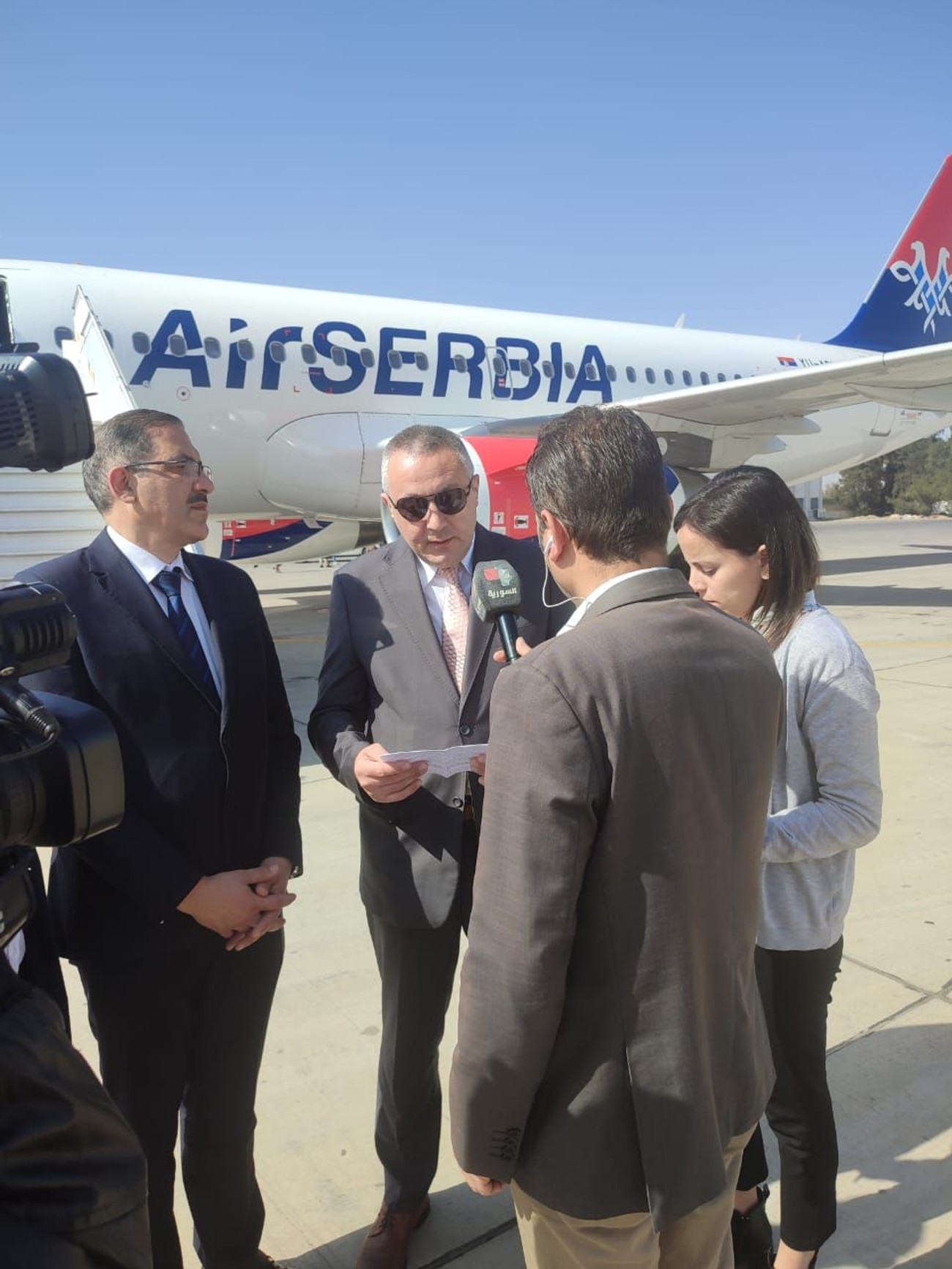 ŠEST TONA POMOĆI IZ SRBIJE Avion ŠEST TONA POMOĆI IZ SRBIJE Avion
