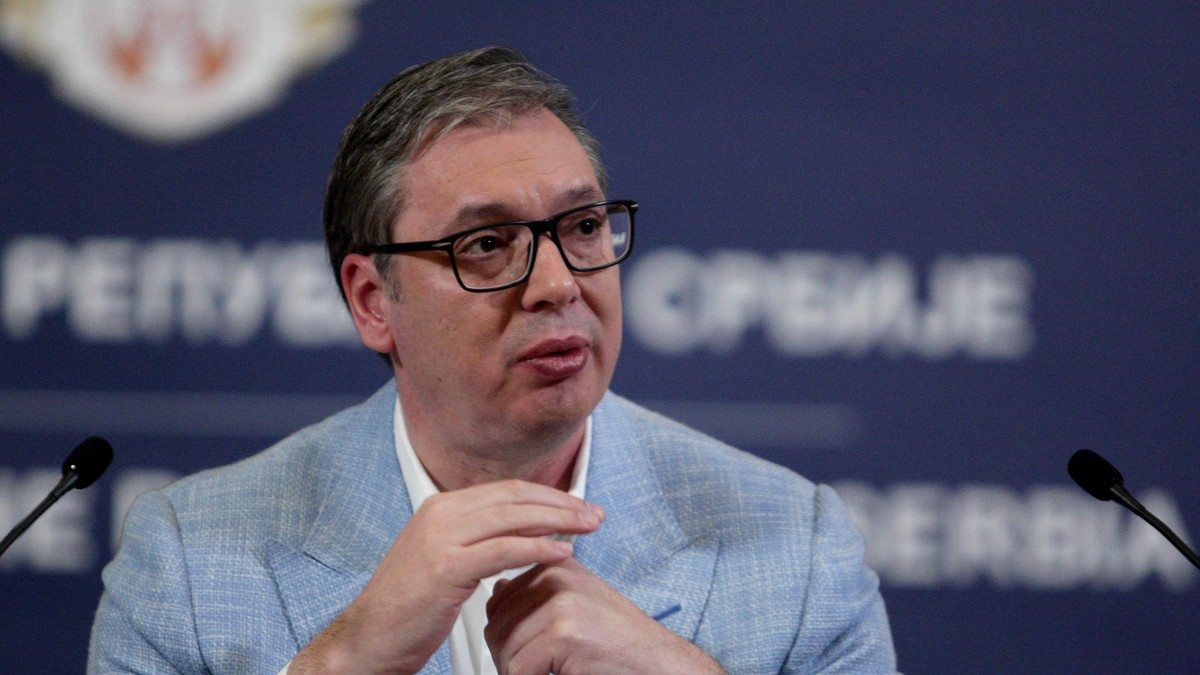 Vučić u Prokuplju na obeležavanju Dana sećanja na stradale u NATO agresiji - Blic