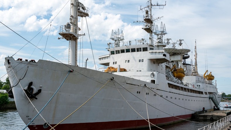Rosyjskie "statki naukowe" przy norweskich polach naftowych. "Działają ...