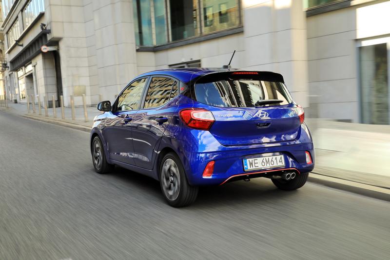 Hyundai i10 w wersji N-Line udaje sportowca. Zobaczcie, jak mu to wychodzi