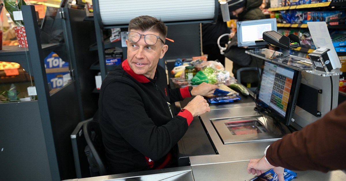 Ryszard Petru w dyskoncie. W sieci zawrzało. "Robi sobie jaja" - Wiadomości