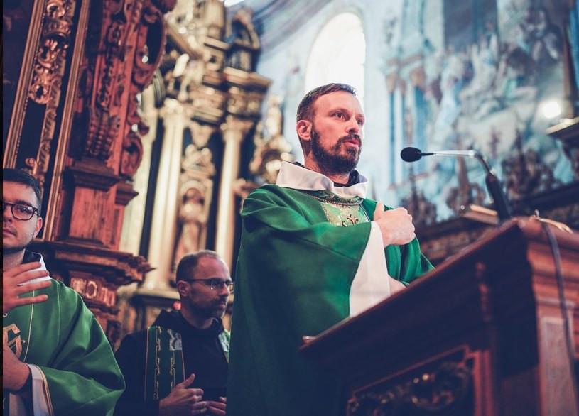 Jakub Strzelecki został księdzem. Te gwiazdy też porzuciły kariery dla ...