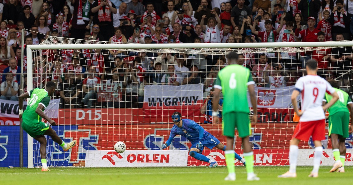 Polska - Nigeria. Tak Nigeria trafiła po raz drugi. Kamil Grabara bez szans