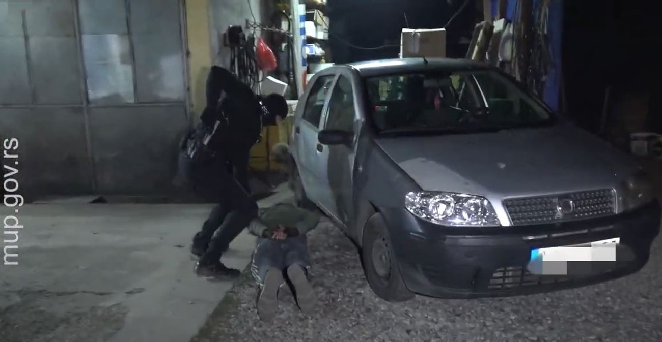 Tri osobe uhapšene zbog deoge u Beogradu - Blic