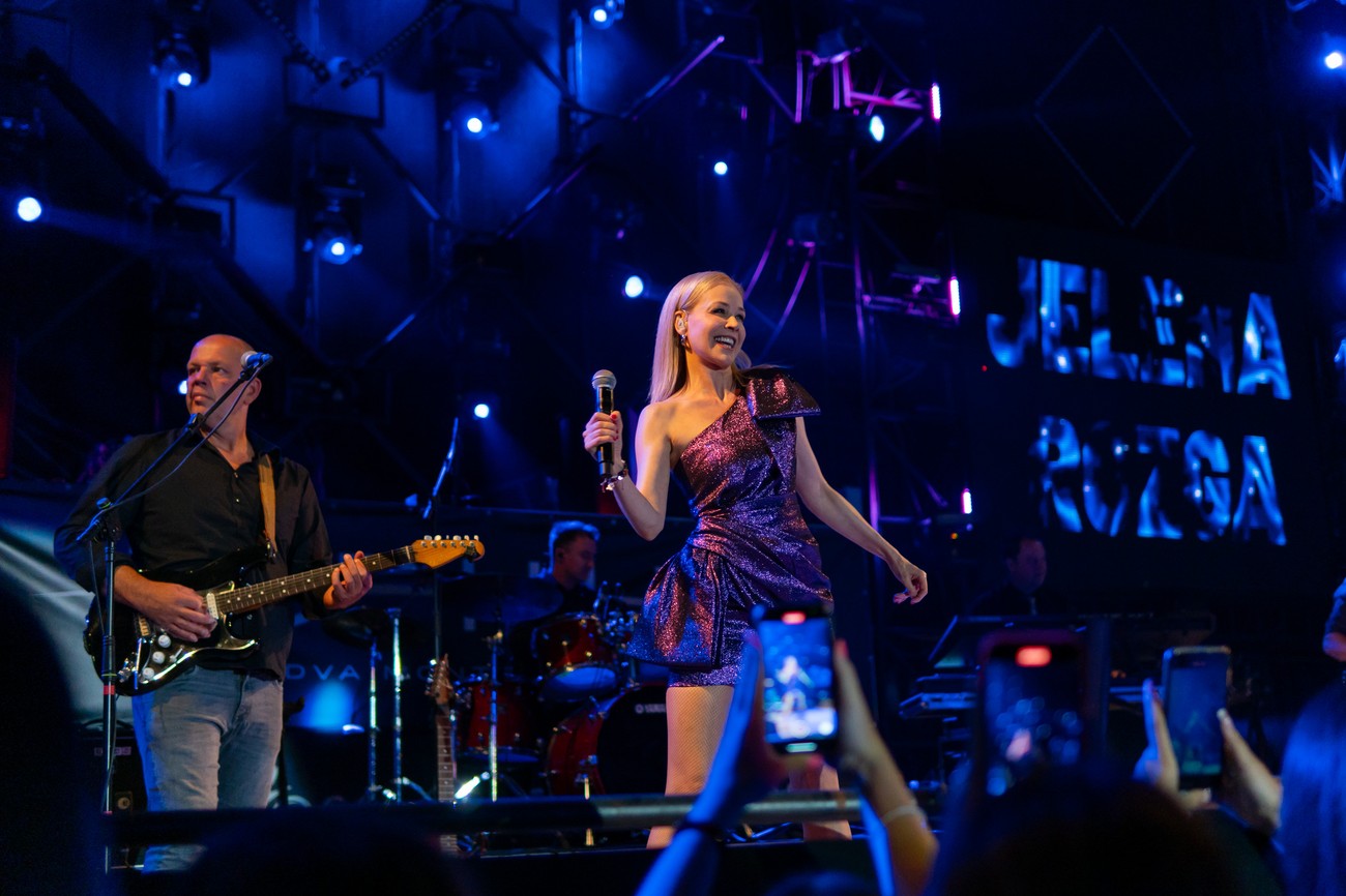 Jelena Rozga održala sinoć koncert za pamćenje: Najveća diskoteka na ...