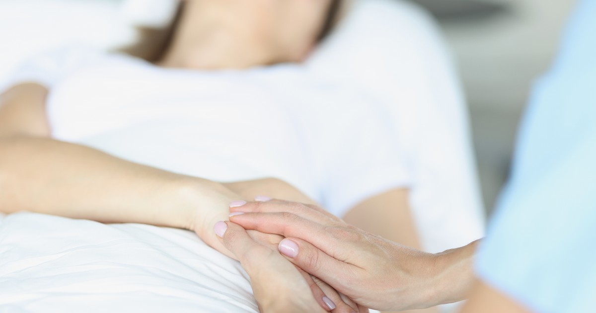 Eutanazja w Polsce. Dlaczego jest tematem tabu? - Wiadomości