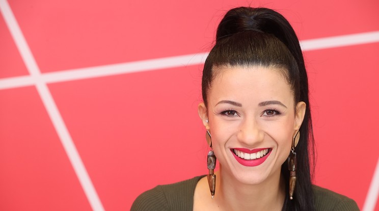 Hatalmas a szerelem Széphalmi Juliska és új párja között - Blikk