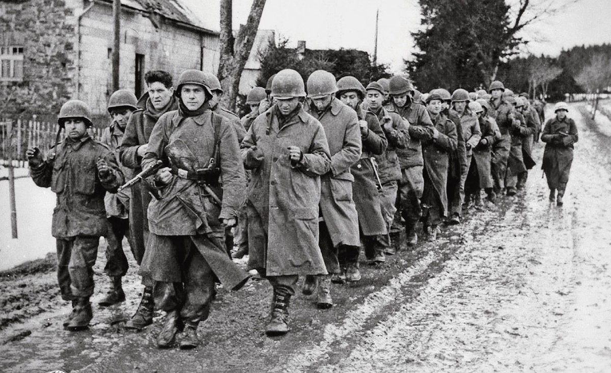 „Ardeny 1944”. Antony Beevor. Recenzja książki - Kultura - Newsweek.pl