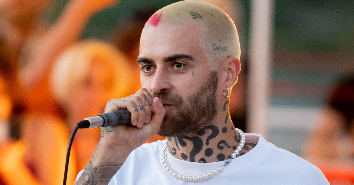 Quebonafide kończy karierę? Sprzedał udziały w wytwórni i idzie na studia