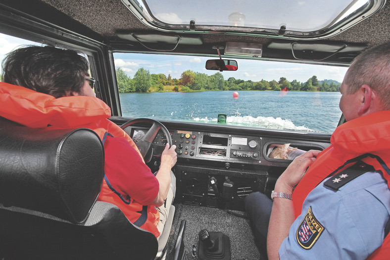 Amphi-Ranger 2800 SR - samochód jak spławik