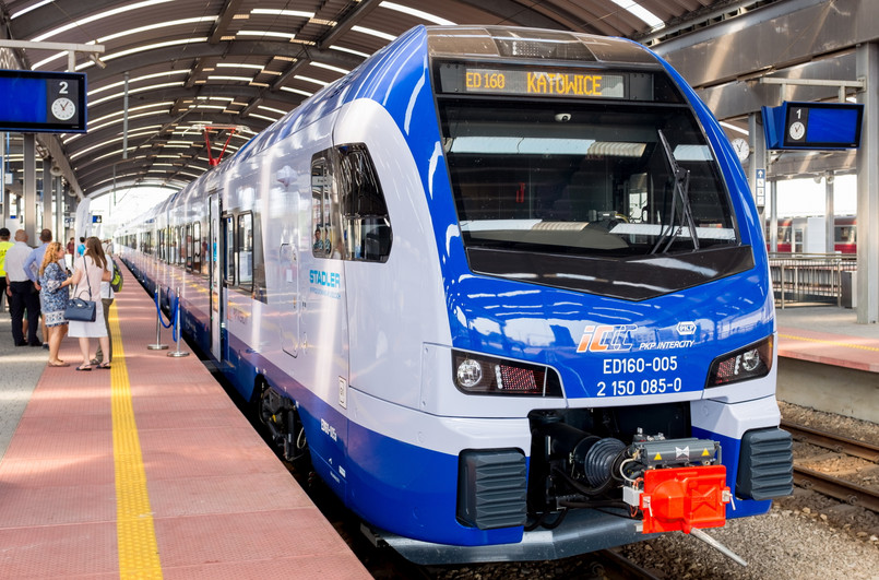 Pociąg Flirt 3. Nowość w taborze PKP Intercity [GALERIA] - GazetaPrawna.pl