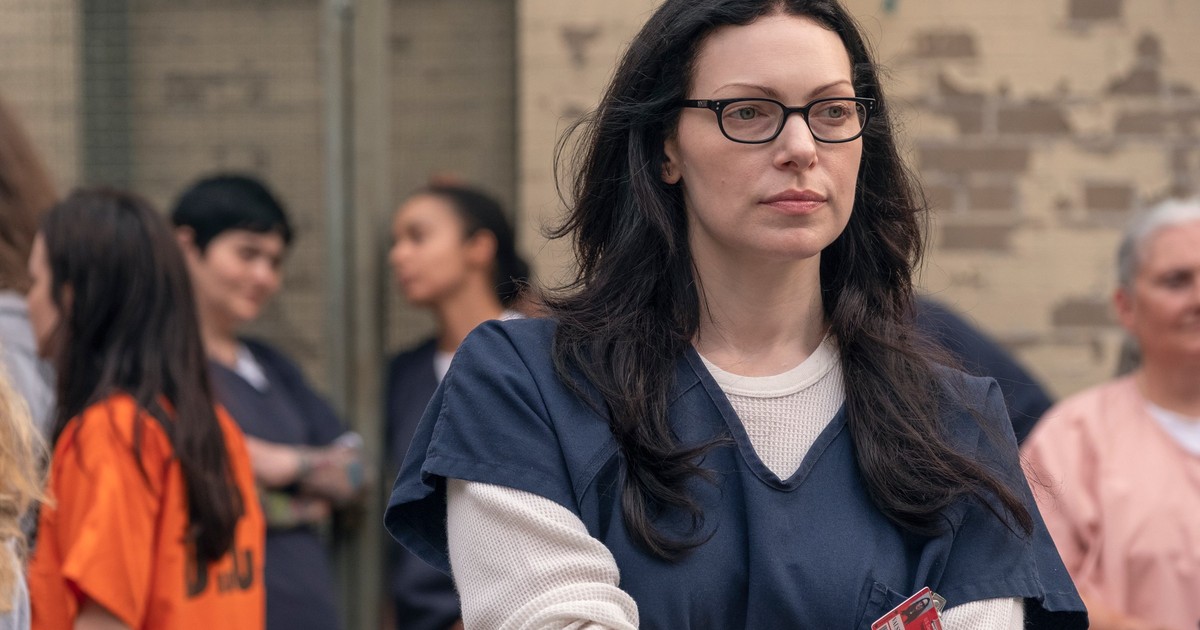 Netflix's biggest challenges in the US and internationally are bubbling ...