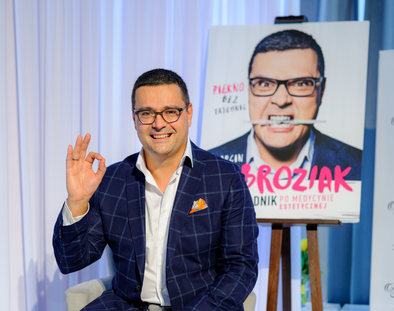 Marcin Ambroziak: dla wielu osób medycyna estetyczna jest tematem tabu ...