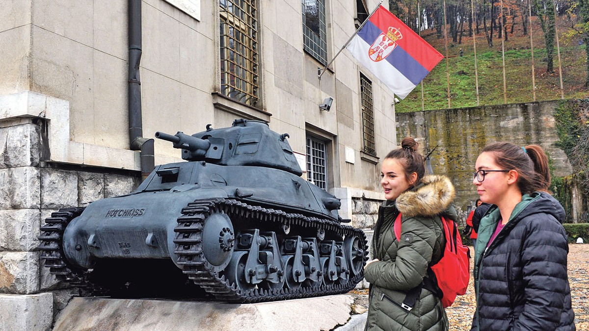 SIMBOL SNAGE IZ UŽICA Zašto je trofejni tenk burne istorije SKLONJEN ...