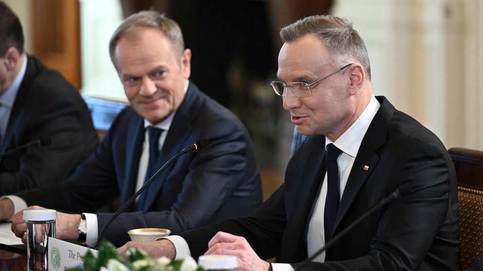 Ekspert wytknął błąd podczas wizyty Andrzeja Dudy i Donalda Tuska w USA. "Kompletnie ...