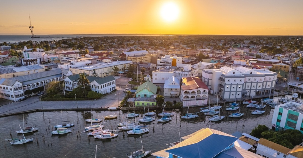 Frachtowiec pod banderą Belize zaatakowany u wybrzeży Jemenu - Forsal.pl