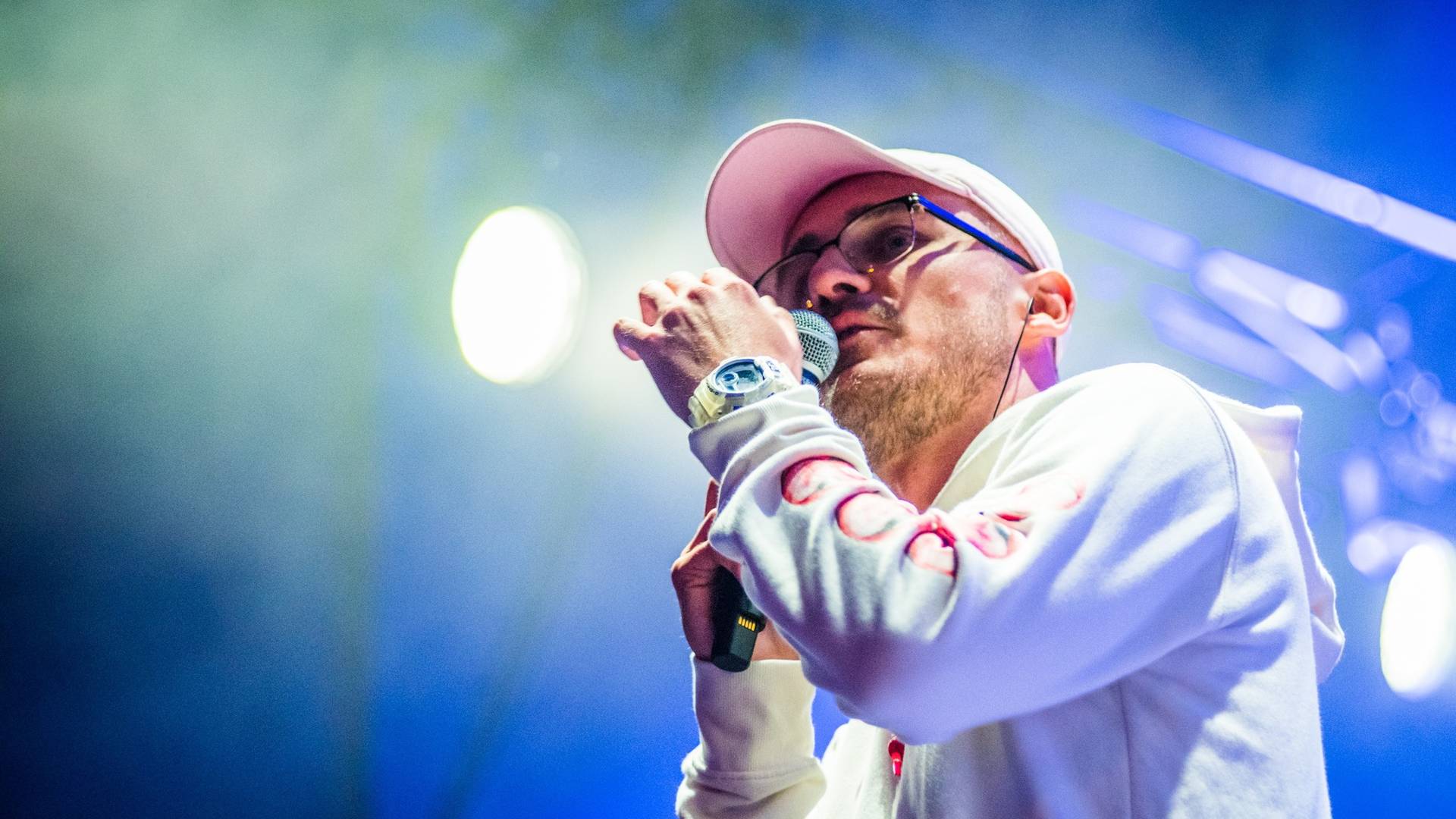 Nowa płyta Pezeta. Posłuchaj singla "Obrazy Pollocka" z "Muzyki ...