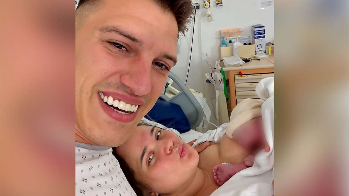 Jutjuberka Anđela Milivojević se porodila: Otkrila pol bebe i ime koje je odabrala sa mužem - Blic