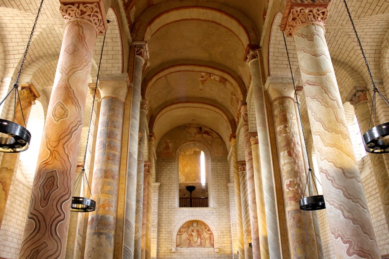 Opactwo Saint Savin sur Gartempe we Francji - historia, informacje ...