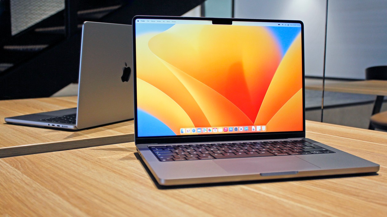 Test laptopa Apple MacBook Pro 14 (2023) z układem M2 Max za 25 tys. zł ...