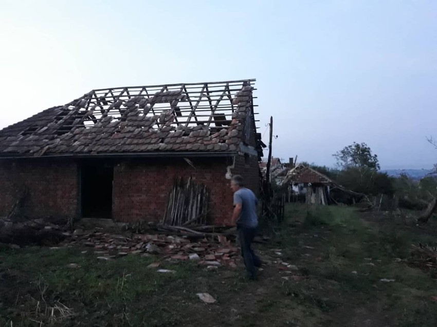 "CREPOVI PADALI NA KREVET, U KUĆI JE HAOS" Najpotresnija slika ...