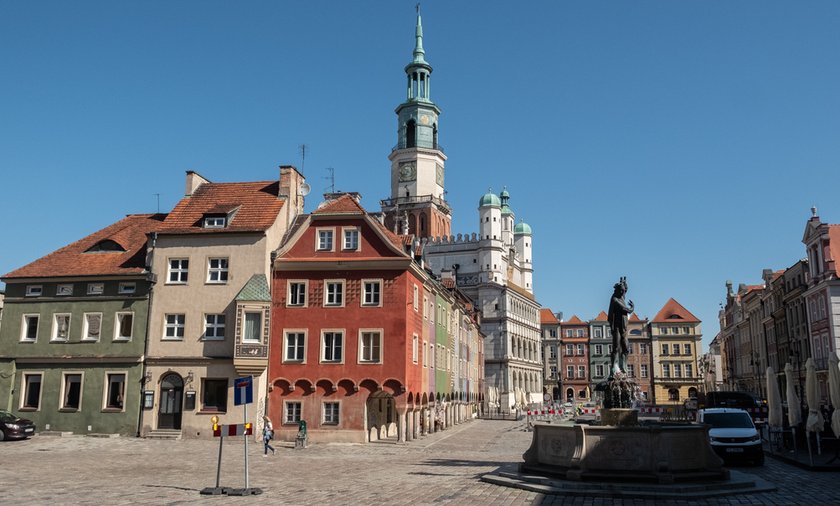 Spór o użycie historycznej kostki do remontu nawierzchni Starego Rynku w Poznaniu