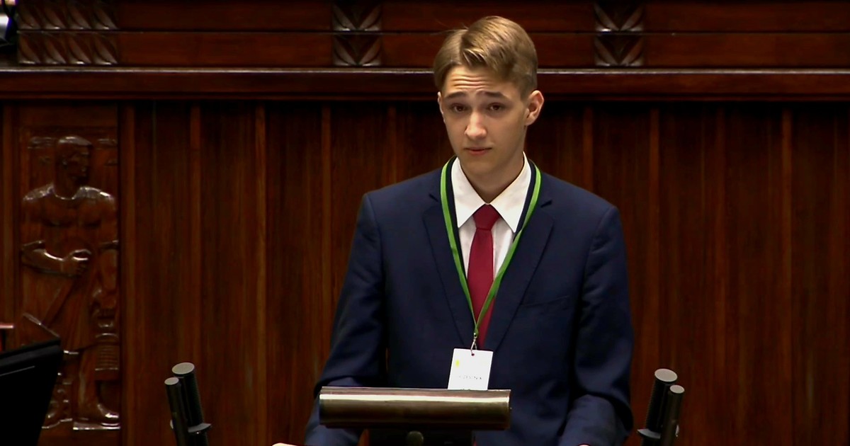 Ma 15 lat, jest posłem Sejmu Dzieci i Młodzieży. "Nasi znajomi umierają ...
