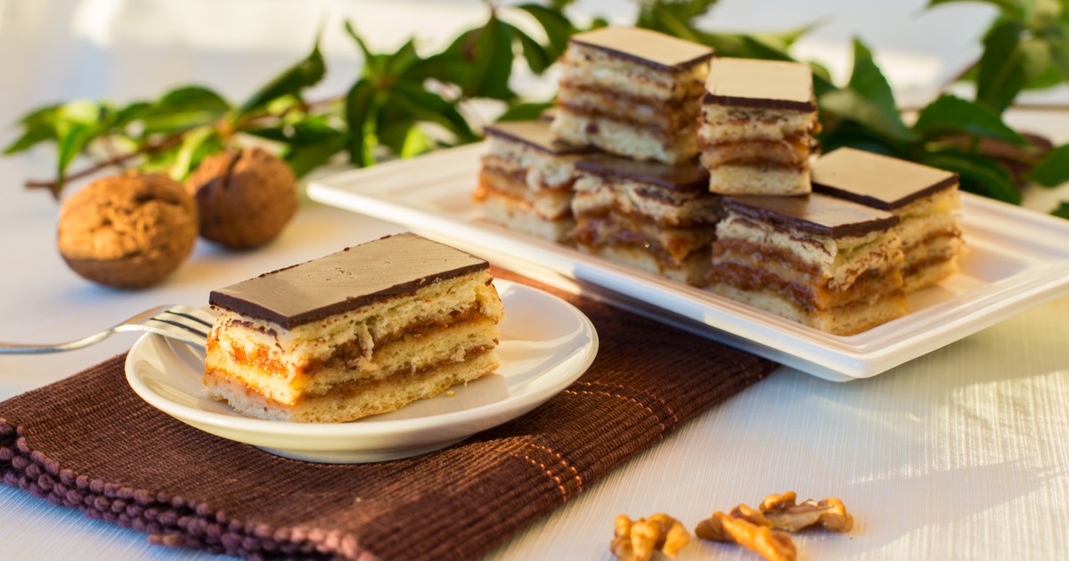 Így készül a magyarok kedvenc süteménye: zserbó recept - Kiskegyed